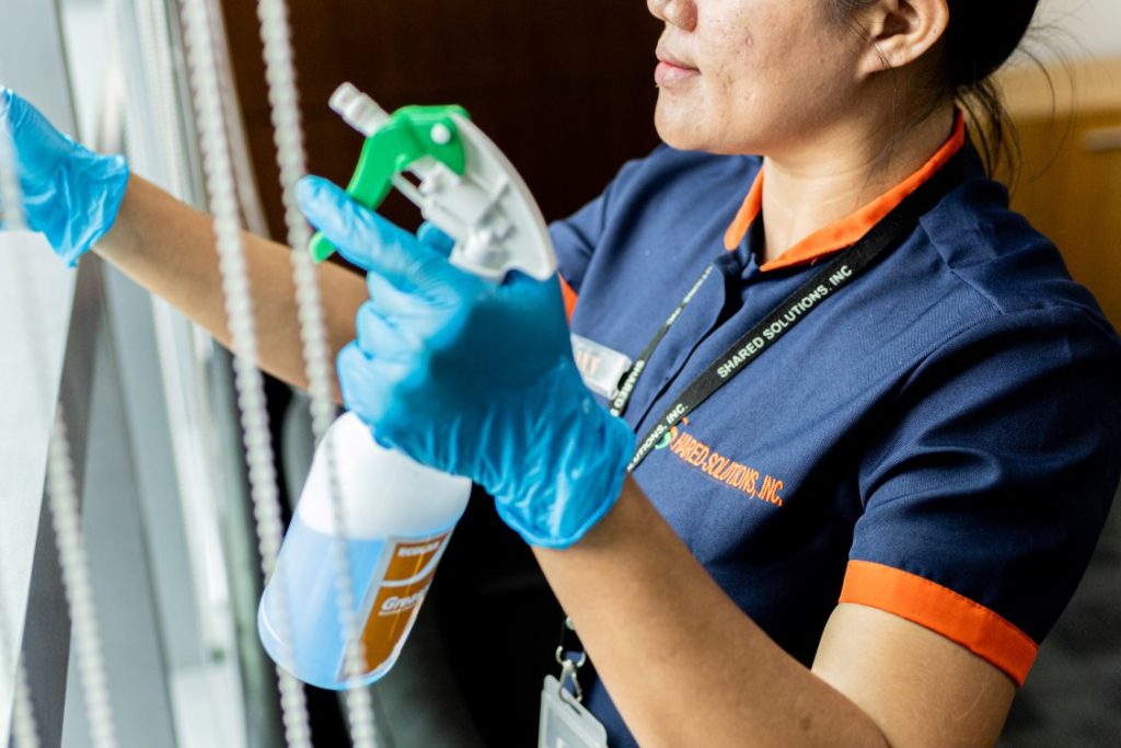 What is a Commercial Cleaner: Responsibilities and Benefits